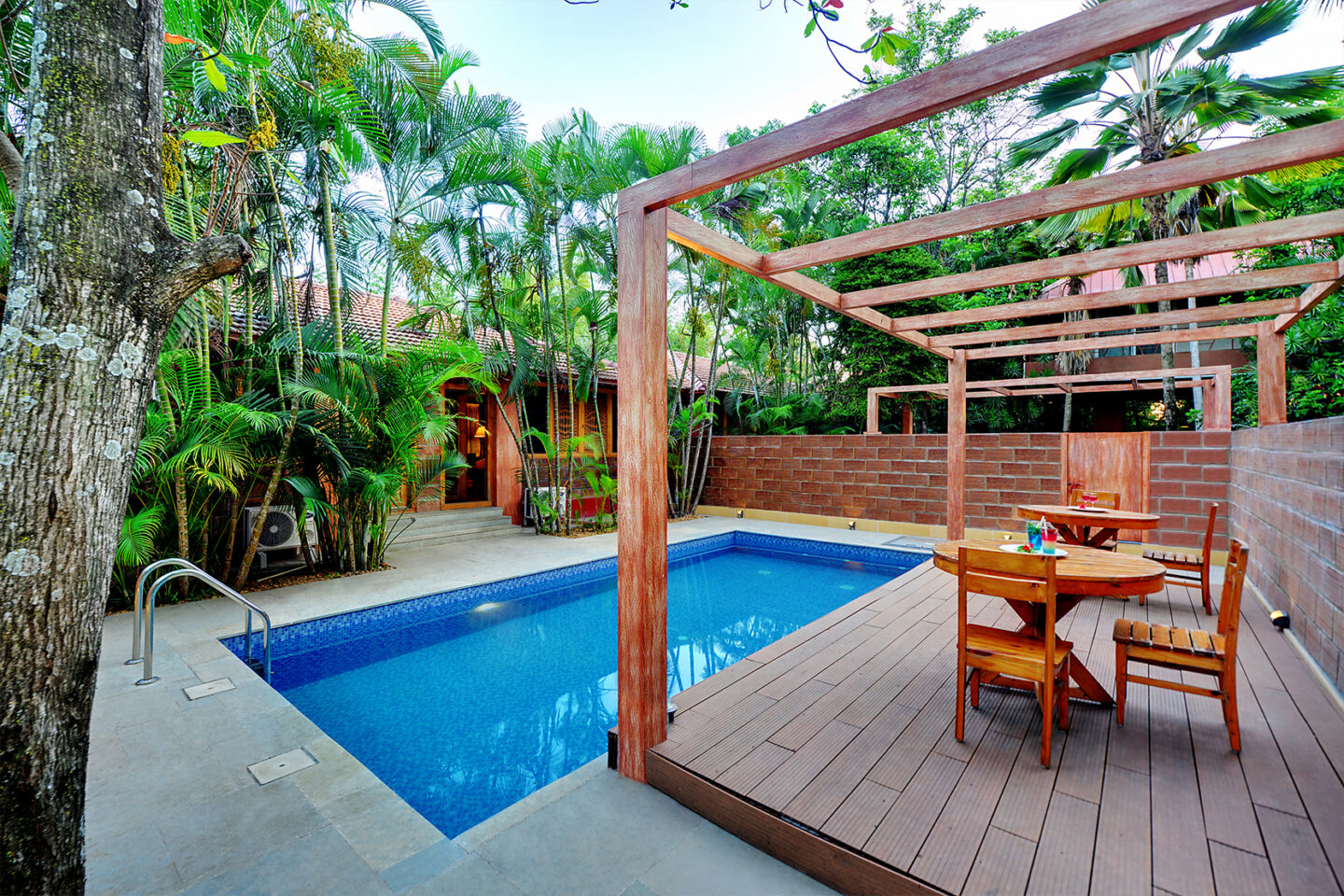 Suite Room with Private Pool - Gold Coins Club and Resort